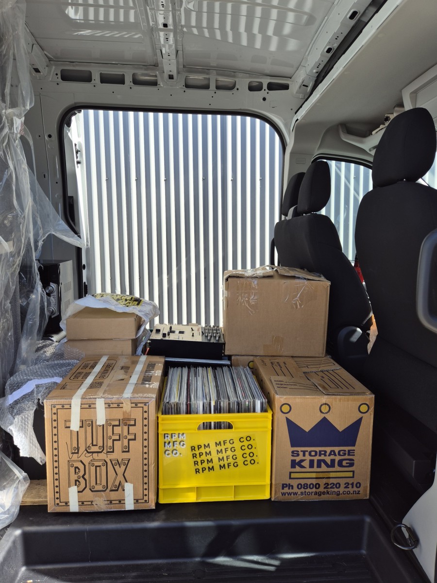 D2C Delivery NZ | Book Now - Wise Move
