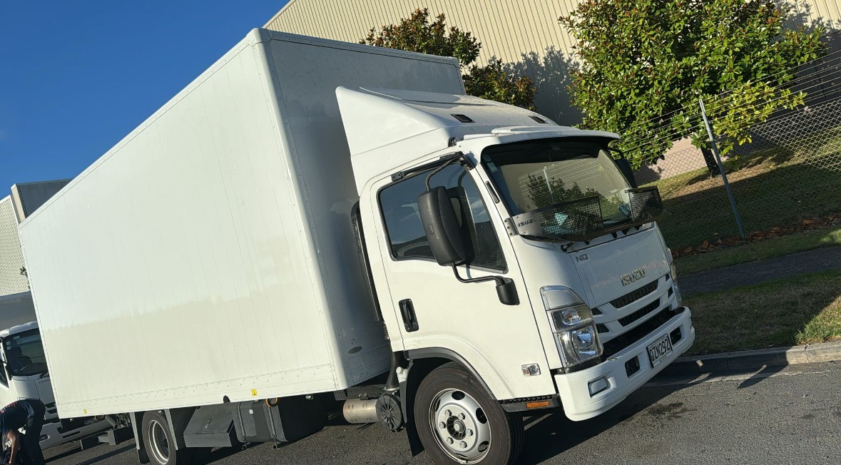 Dav Transport | Book Now - Wise Move
