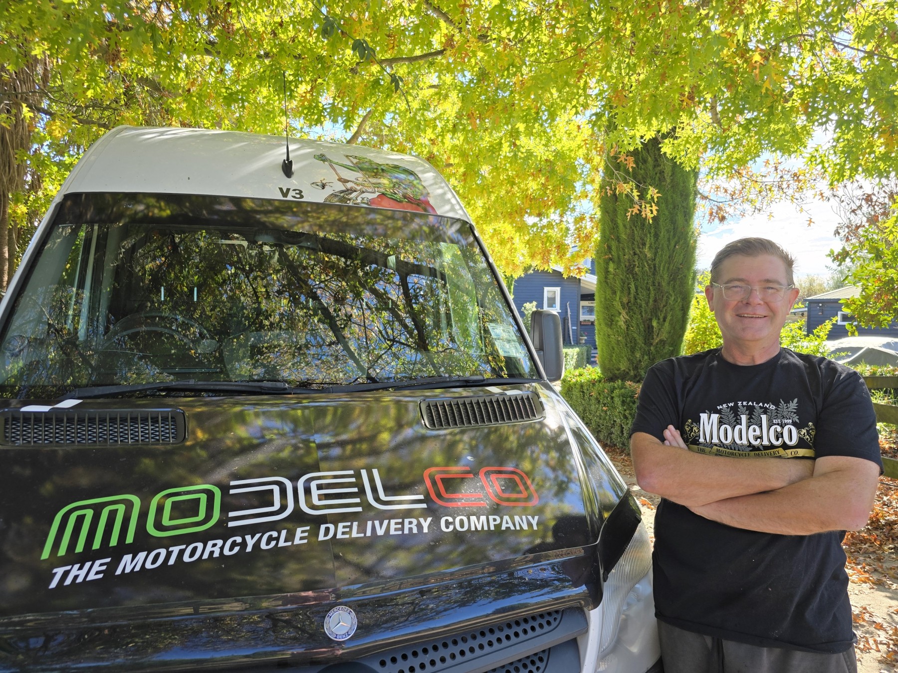 MODELCO The Motorcycle Delivery Company | Book Now - Wise Move