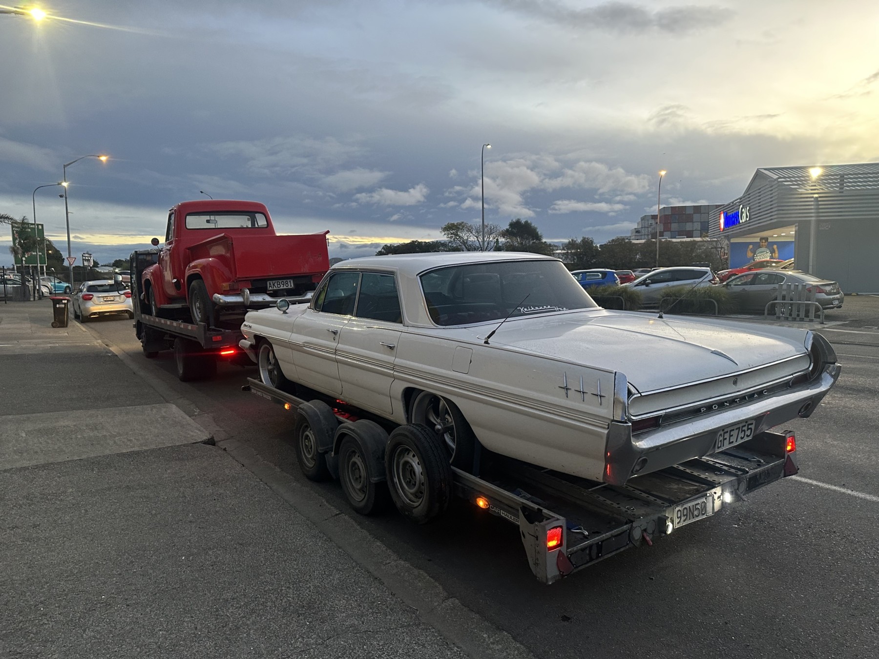 Six Star Transport | Book Now - Wise Move