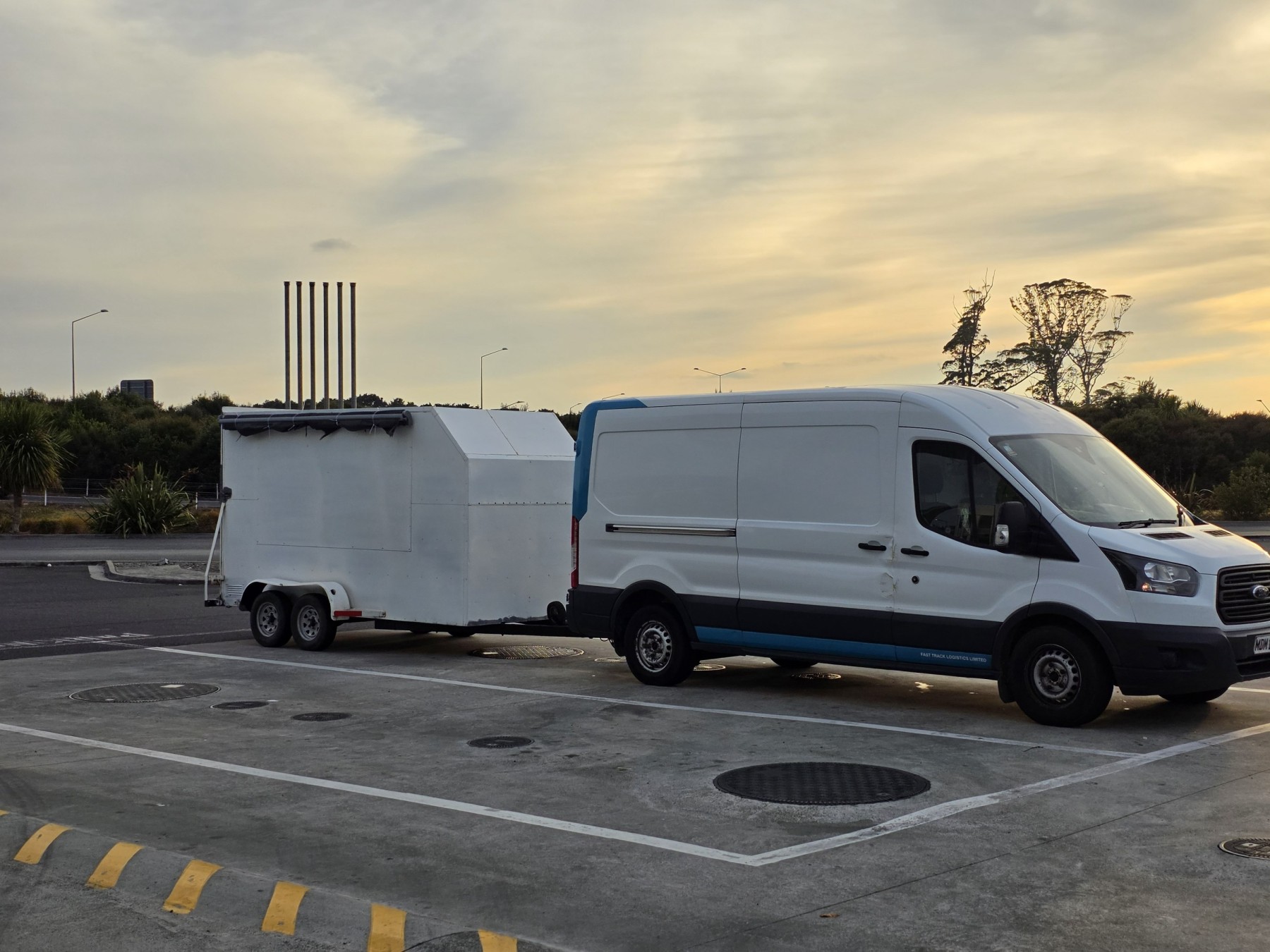 Fast Track Logistics | Book Now - Wise Move