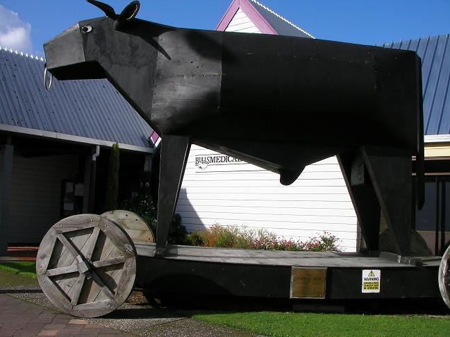 New Zealand Kitsch Icons: Explore Small Towns' Big Art